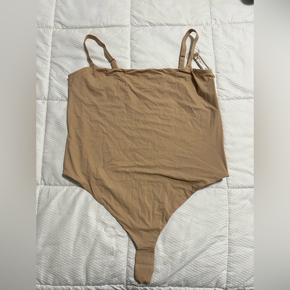 SKIMS | Tops | Nwt Skims Fits Everybody Adaptive Bodysuit | Poshmark